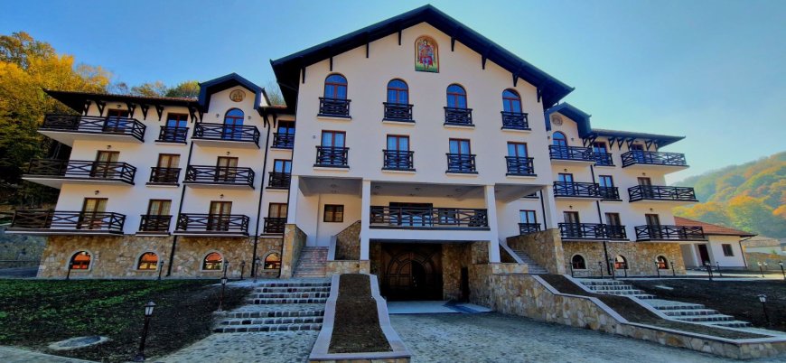 Резервација конака/Reservation the Guesthouse of Tumane Monastery ...